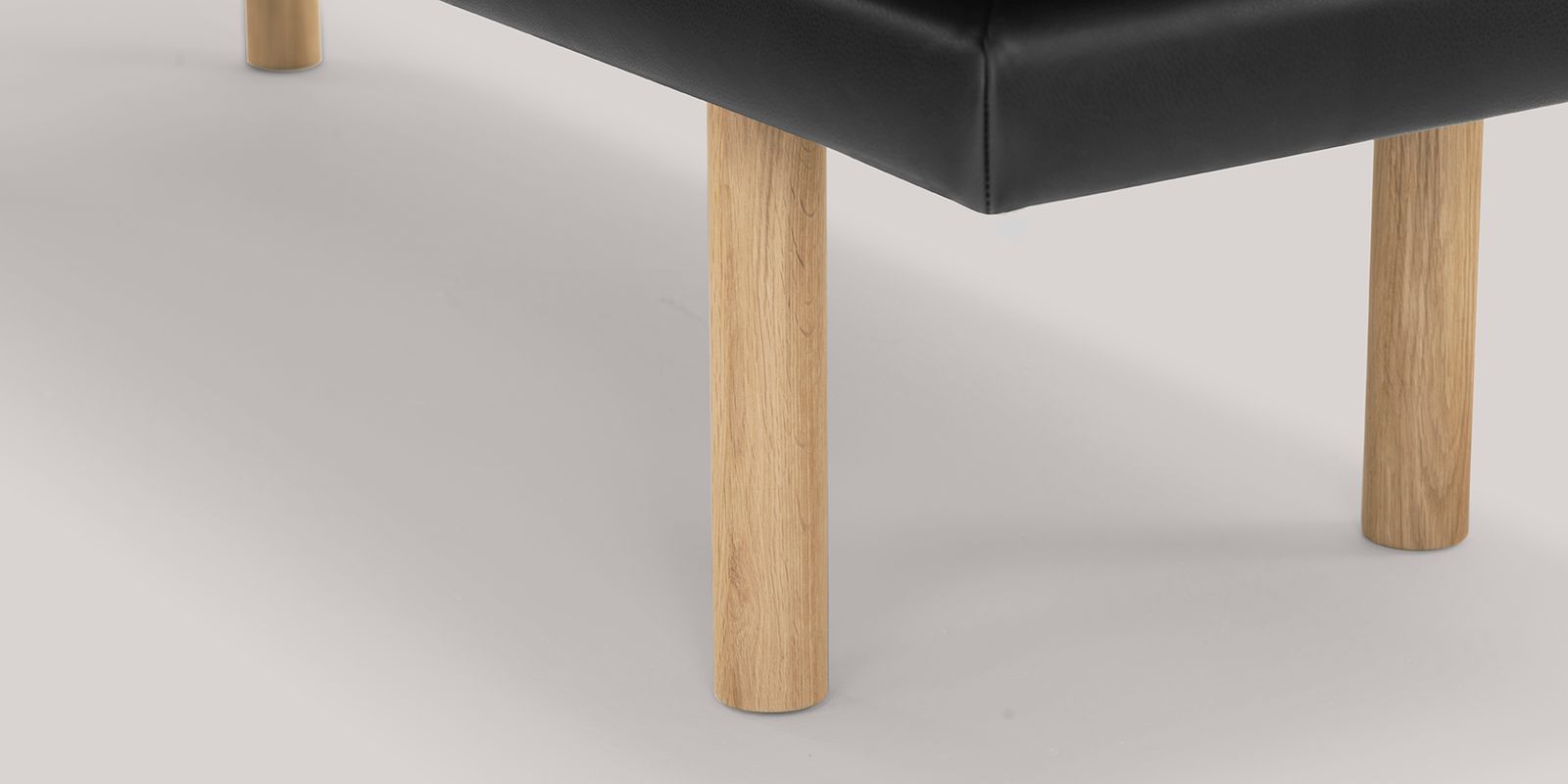 Fringe Interior | Alex Bench